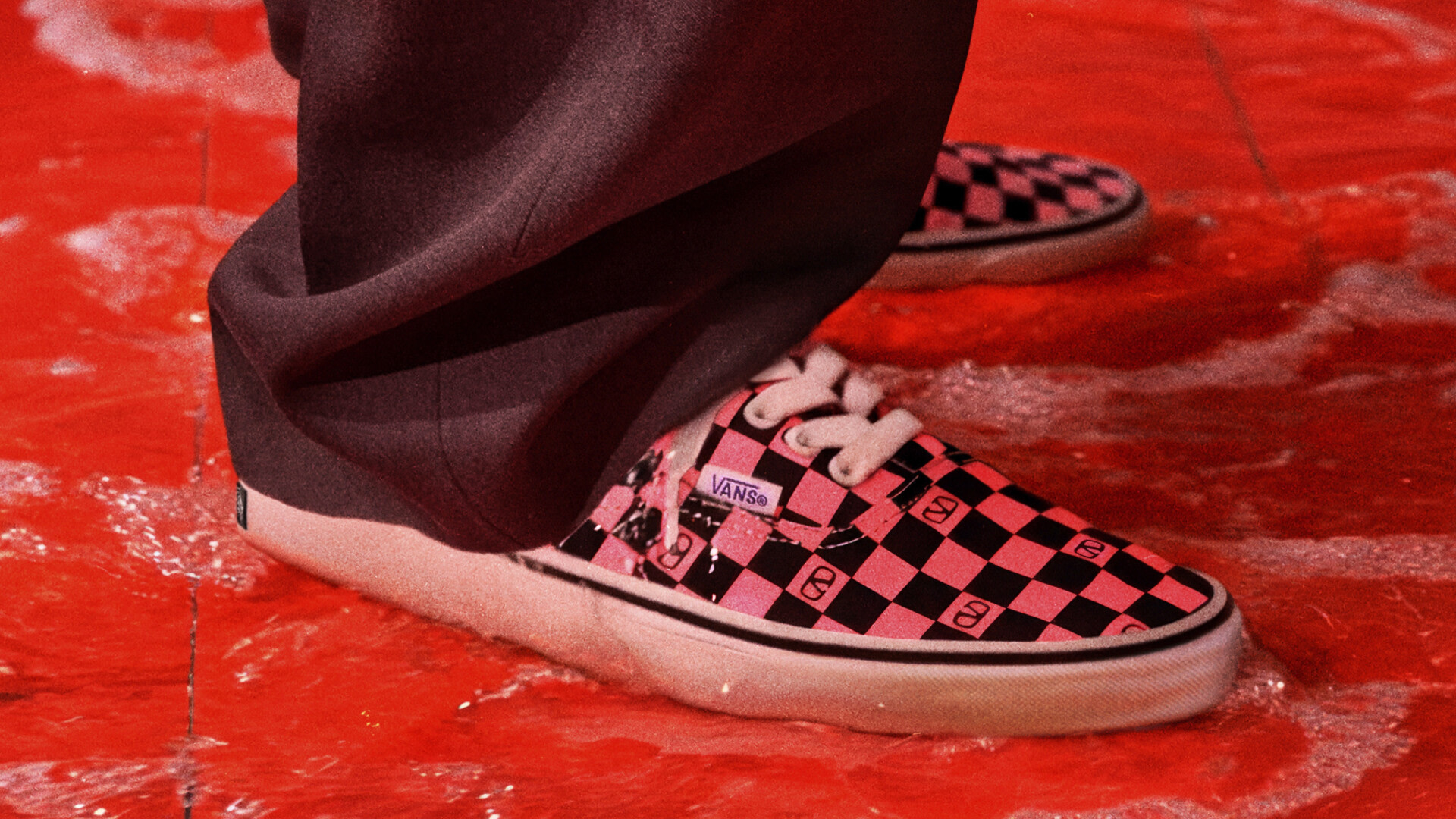 Men's, Women's & Kids' Shoes, Clothes & Backpacks | Vans UK