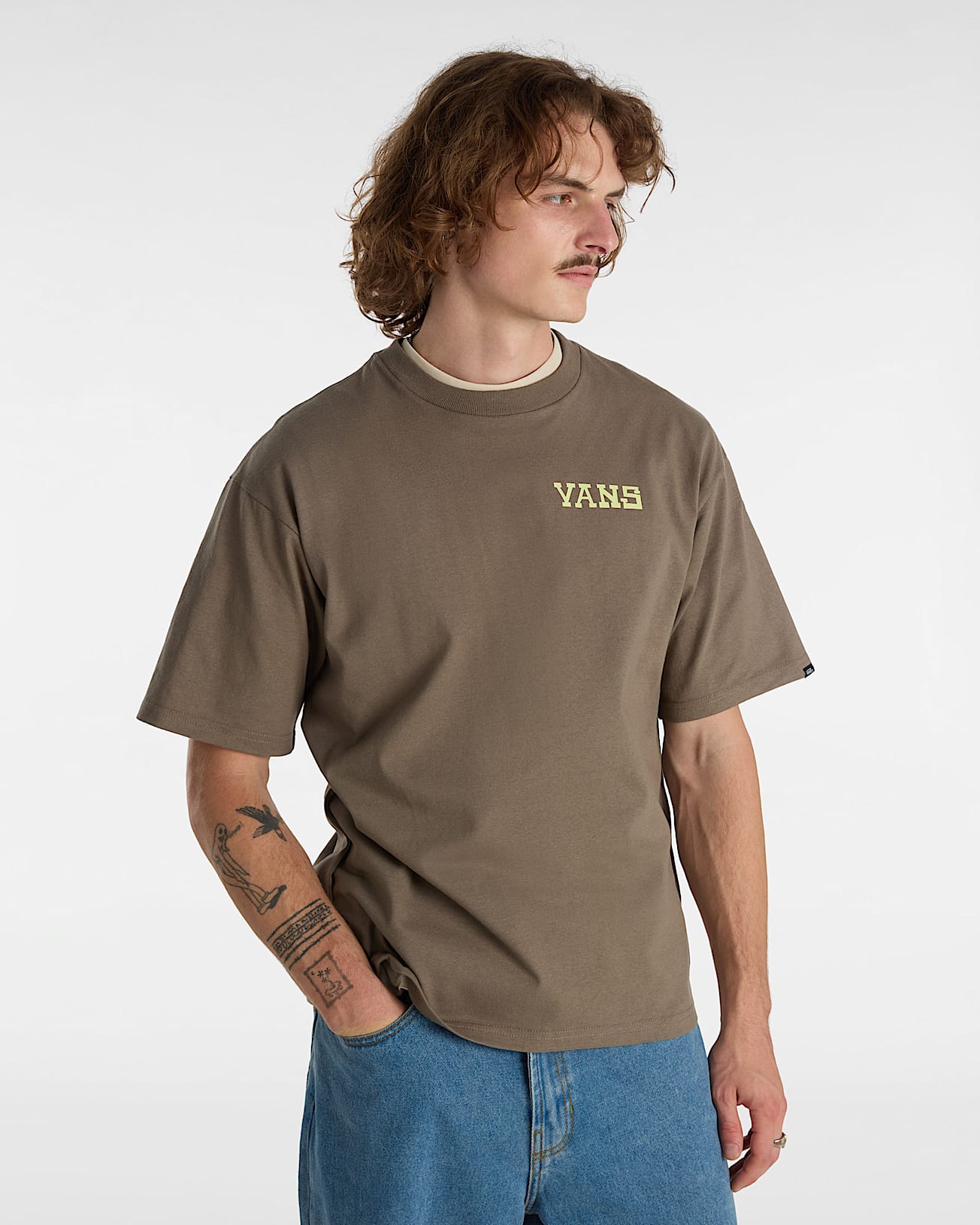 Nimi Sk8 Loose T-Shirt in Brown| Vans IE