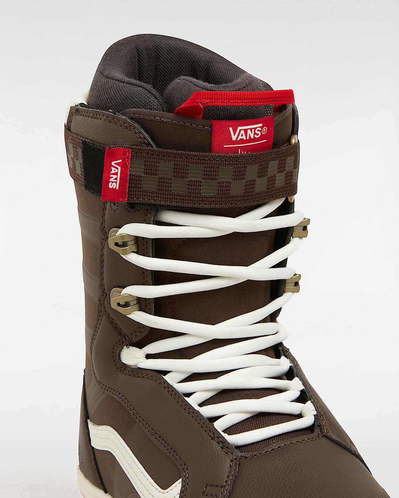 Hi-Standard Pro x Jill Perkins MTE Snowboard Boots in Braun| Vans LU