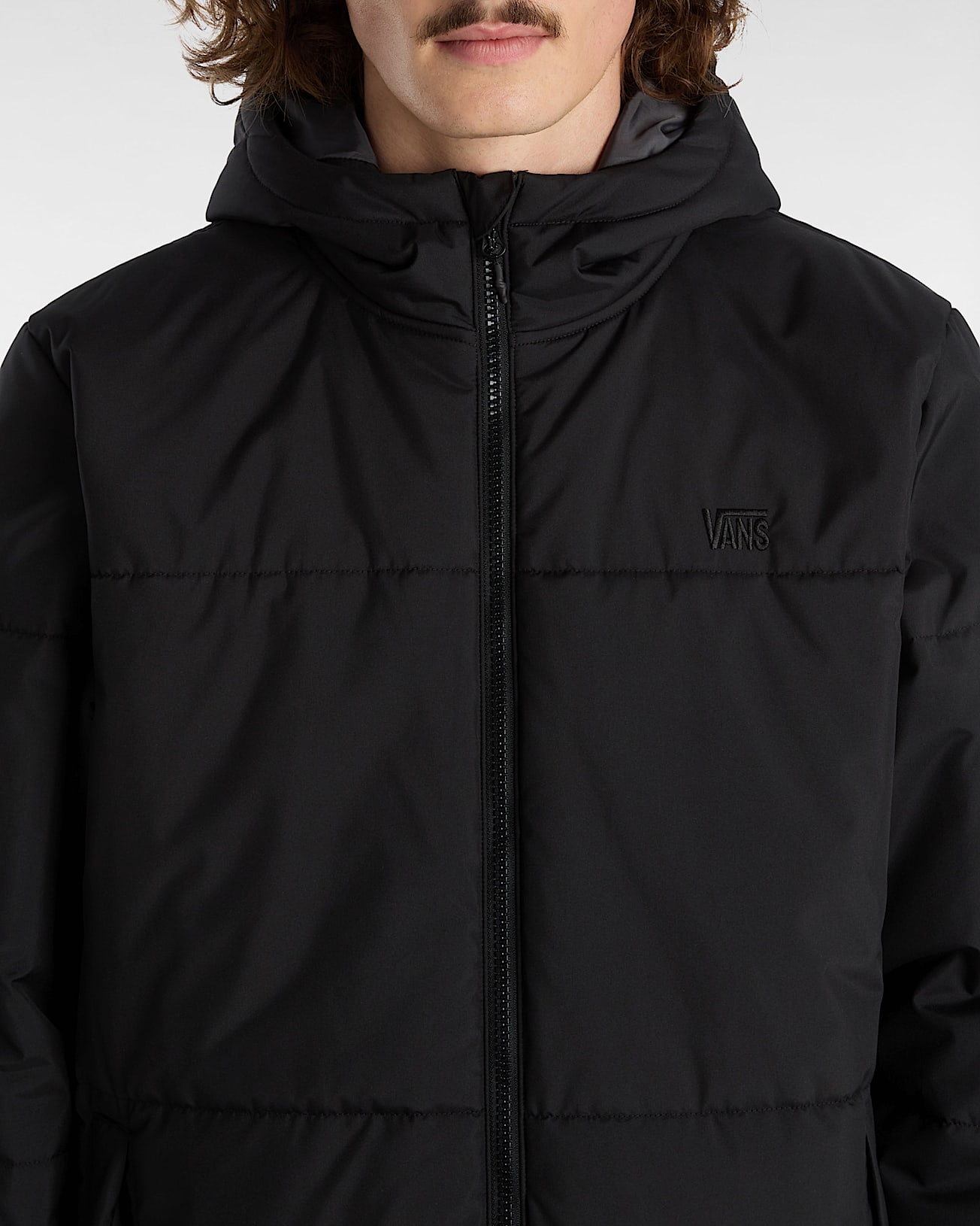 MTE Norris Hooded Puffer Jacket in Black| Vans UK