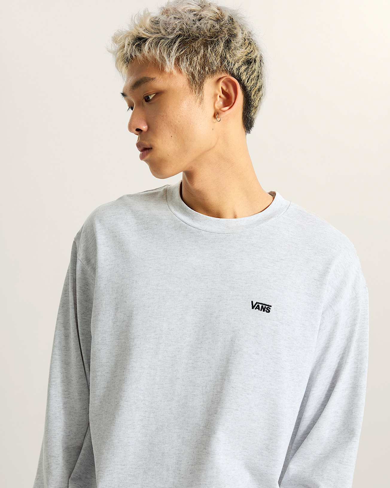 Left Chest Logo II T-Shirt in Grau| Vans BE