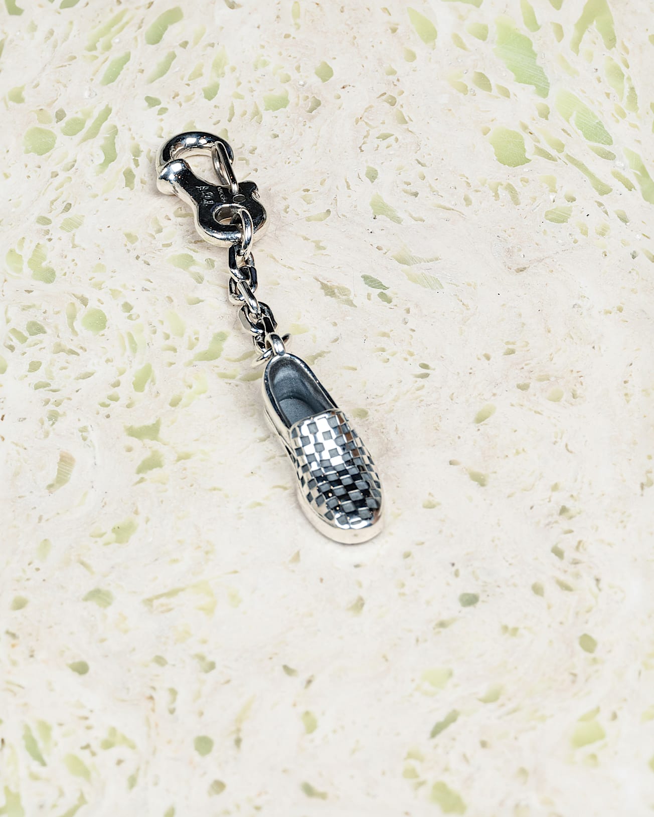 The Frog Key Ring Exclusive in Grey| Vans UK
