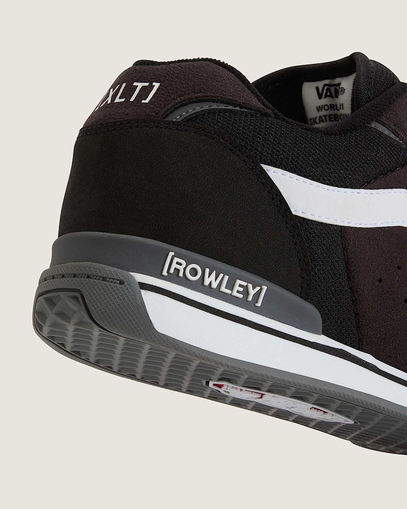 Rowley XLT Shoes in Black| Vans FI
