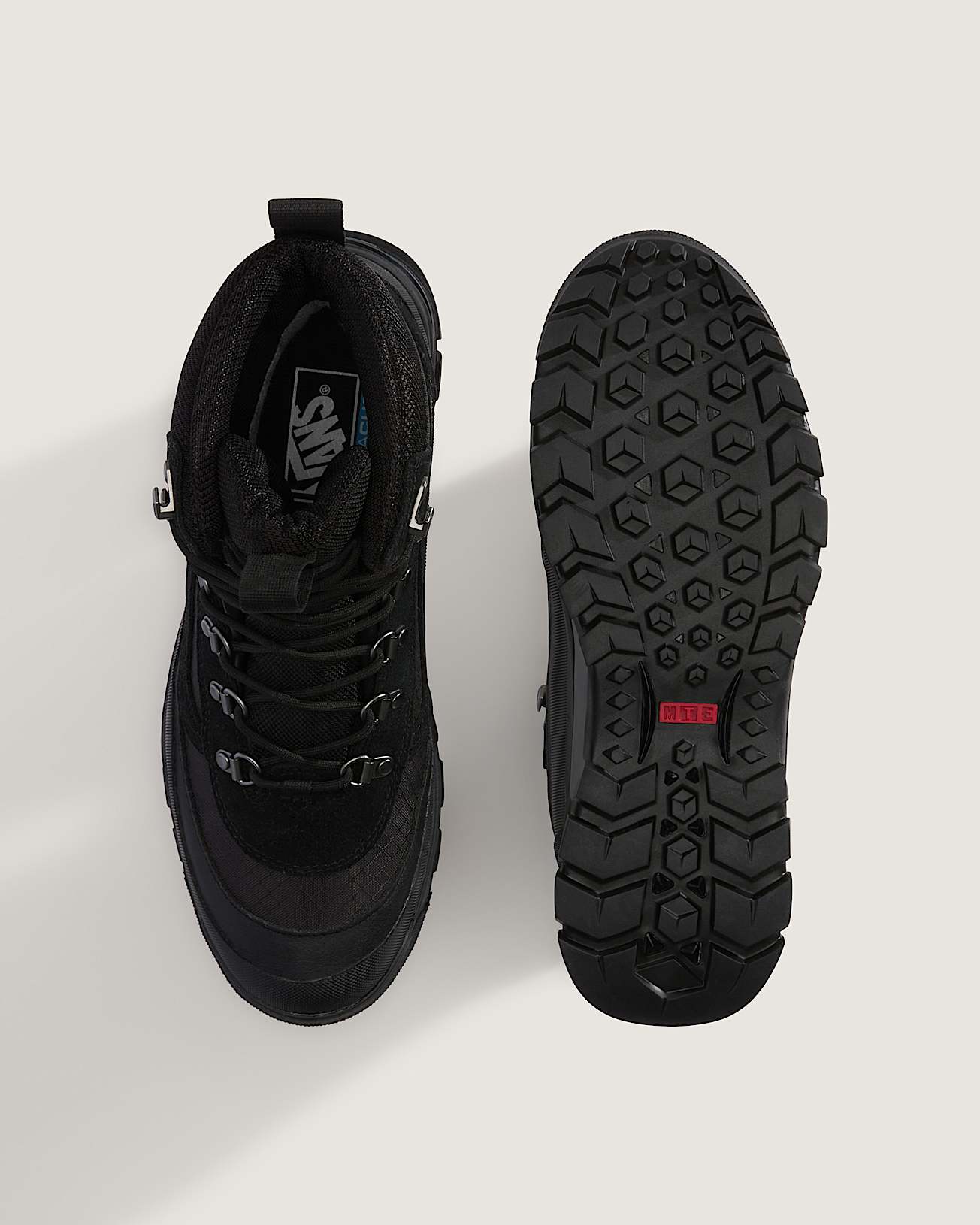 Snow-Kicker GORE-TEX Boots in Black| Vans FI