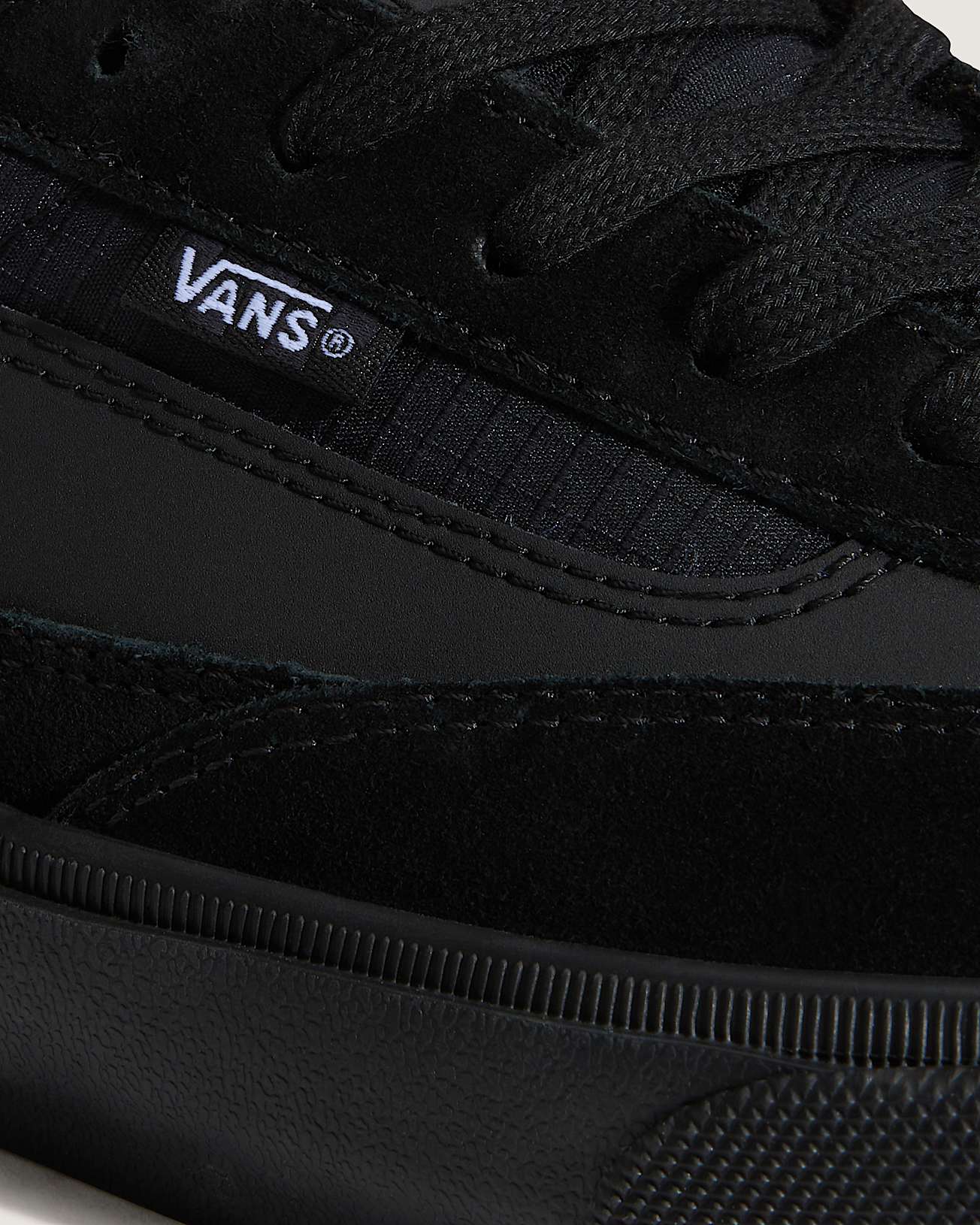 Skate Curren Caples Shoes in Black| Vans SE