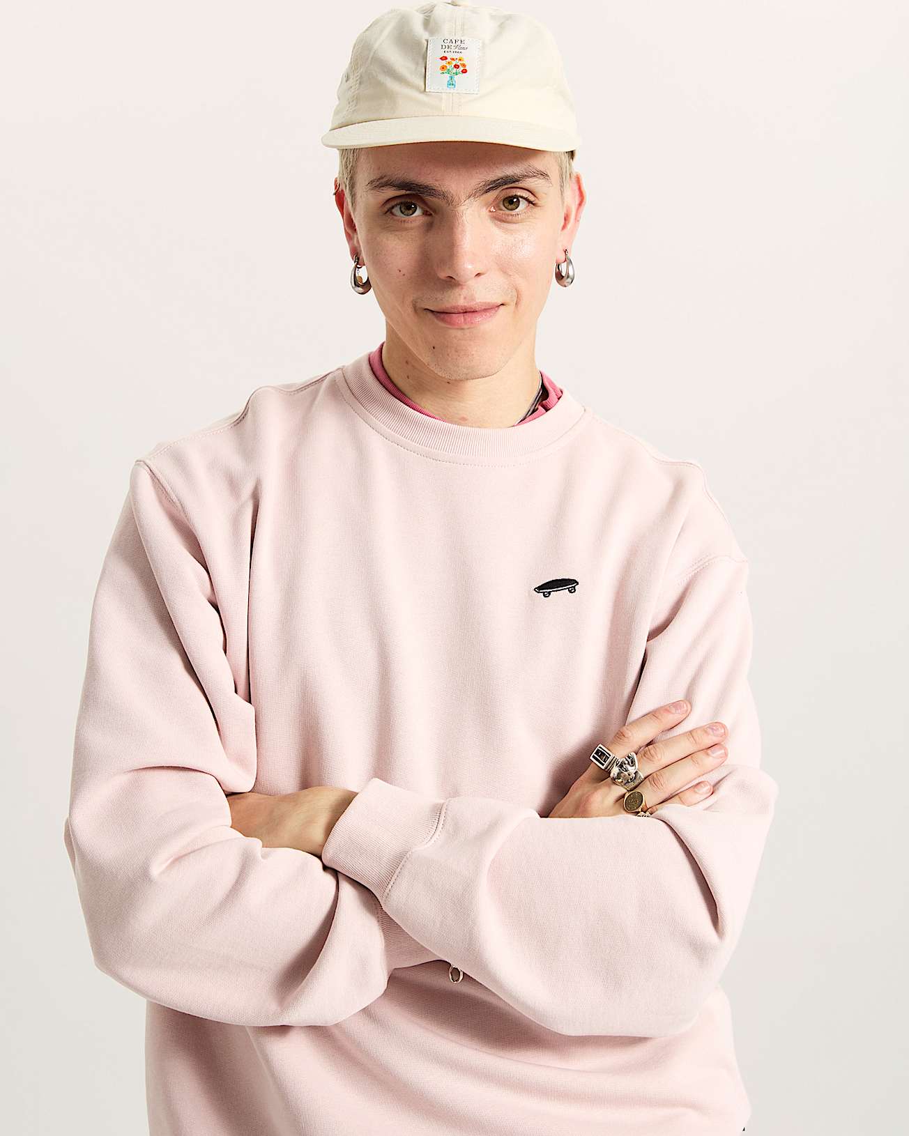 Cafe Vans Snapback Hat in White| Vans IE