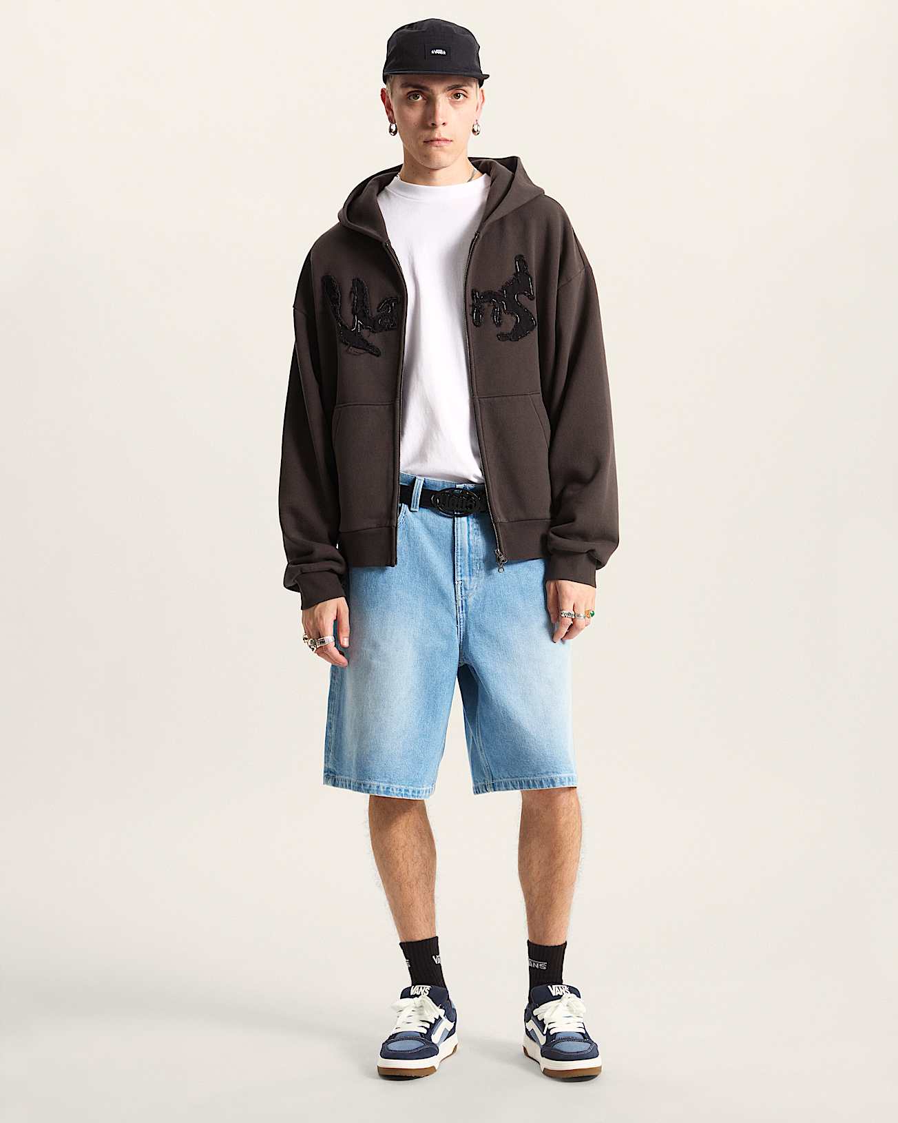 Sudadera con capucha y cremallera Raw Instinct en Negro| Vans ES