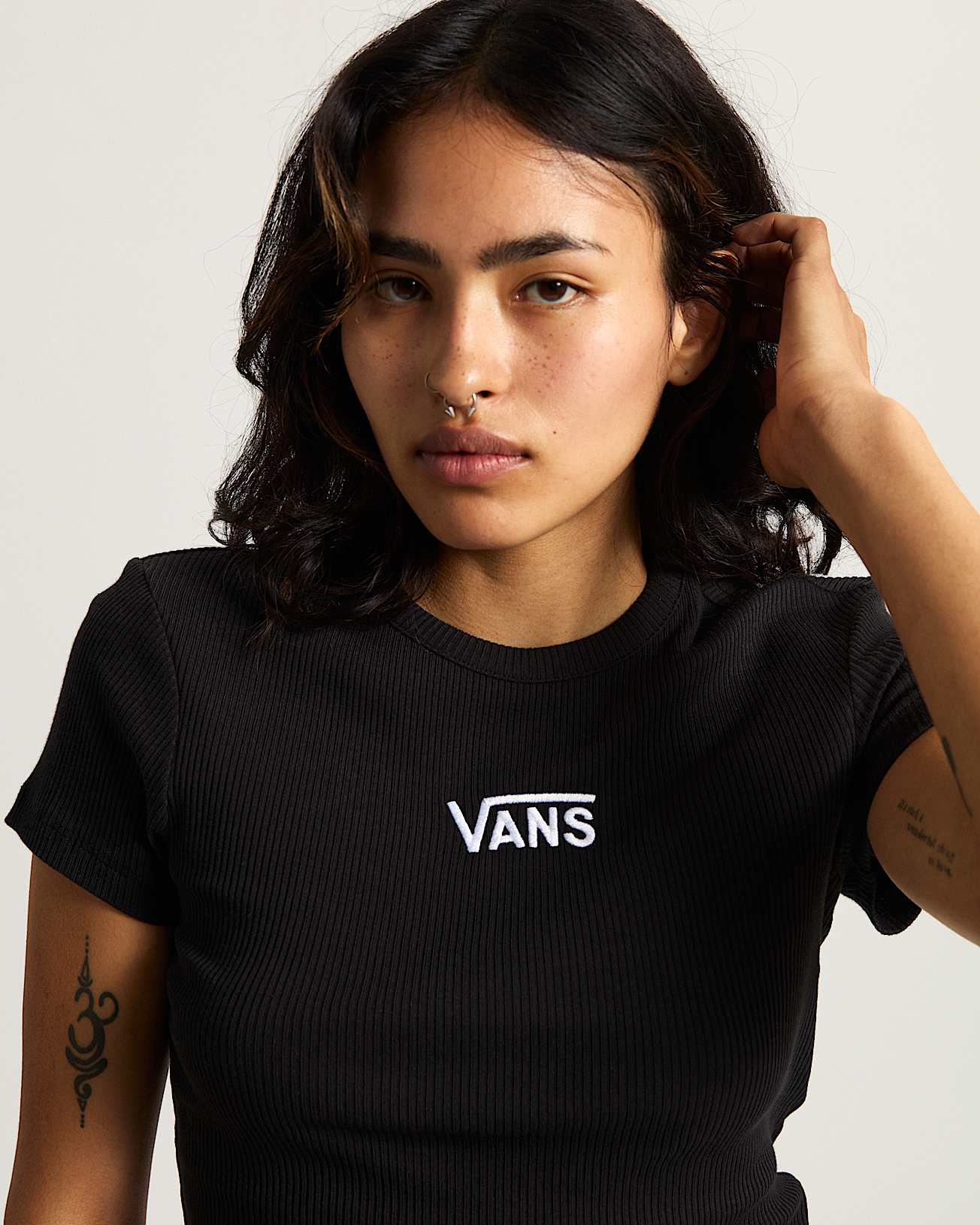 Cameron T-Shirt in Black| Vans UK