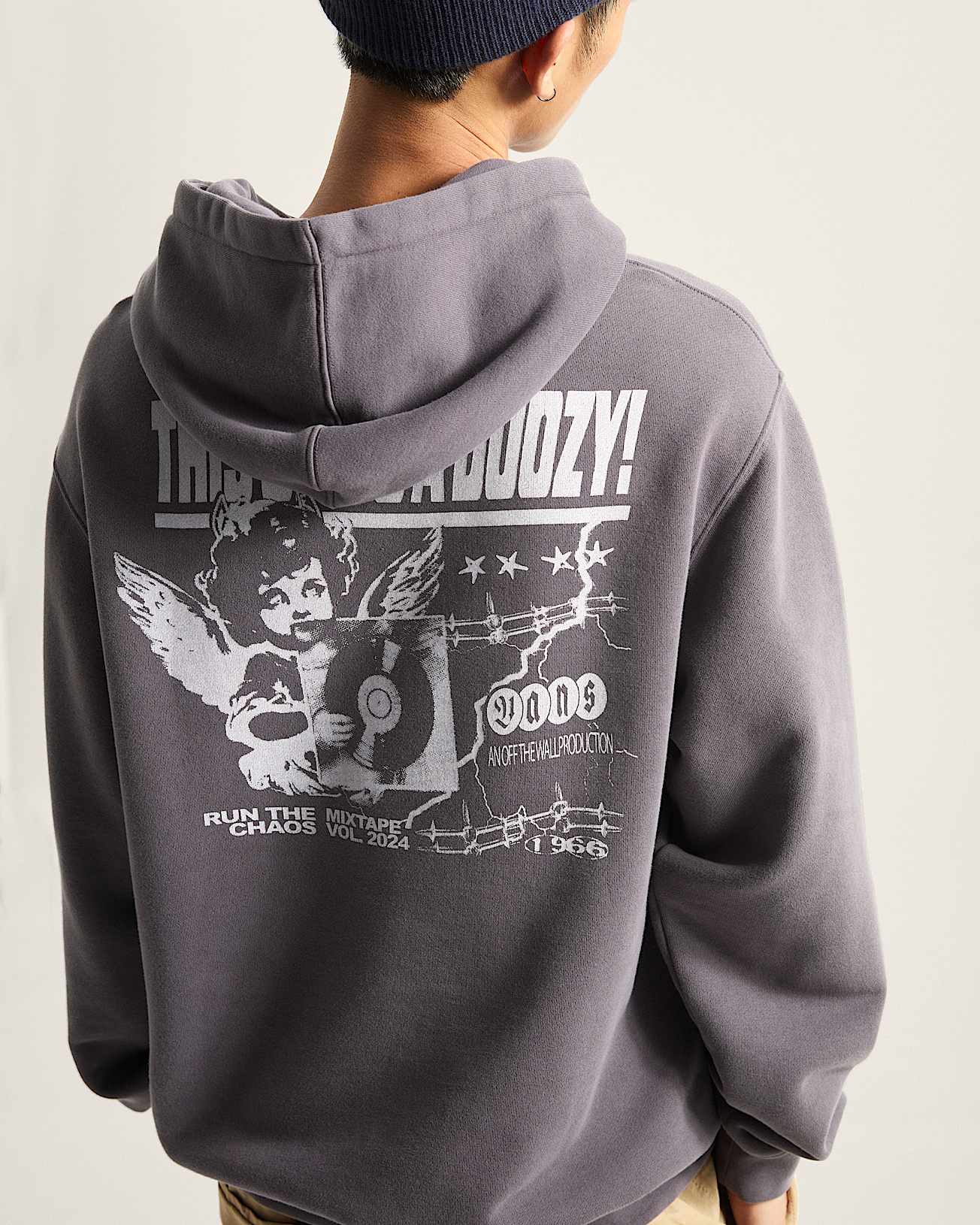 Earthbound Pullover Hoodie in Grey| Vans UK