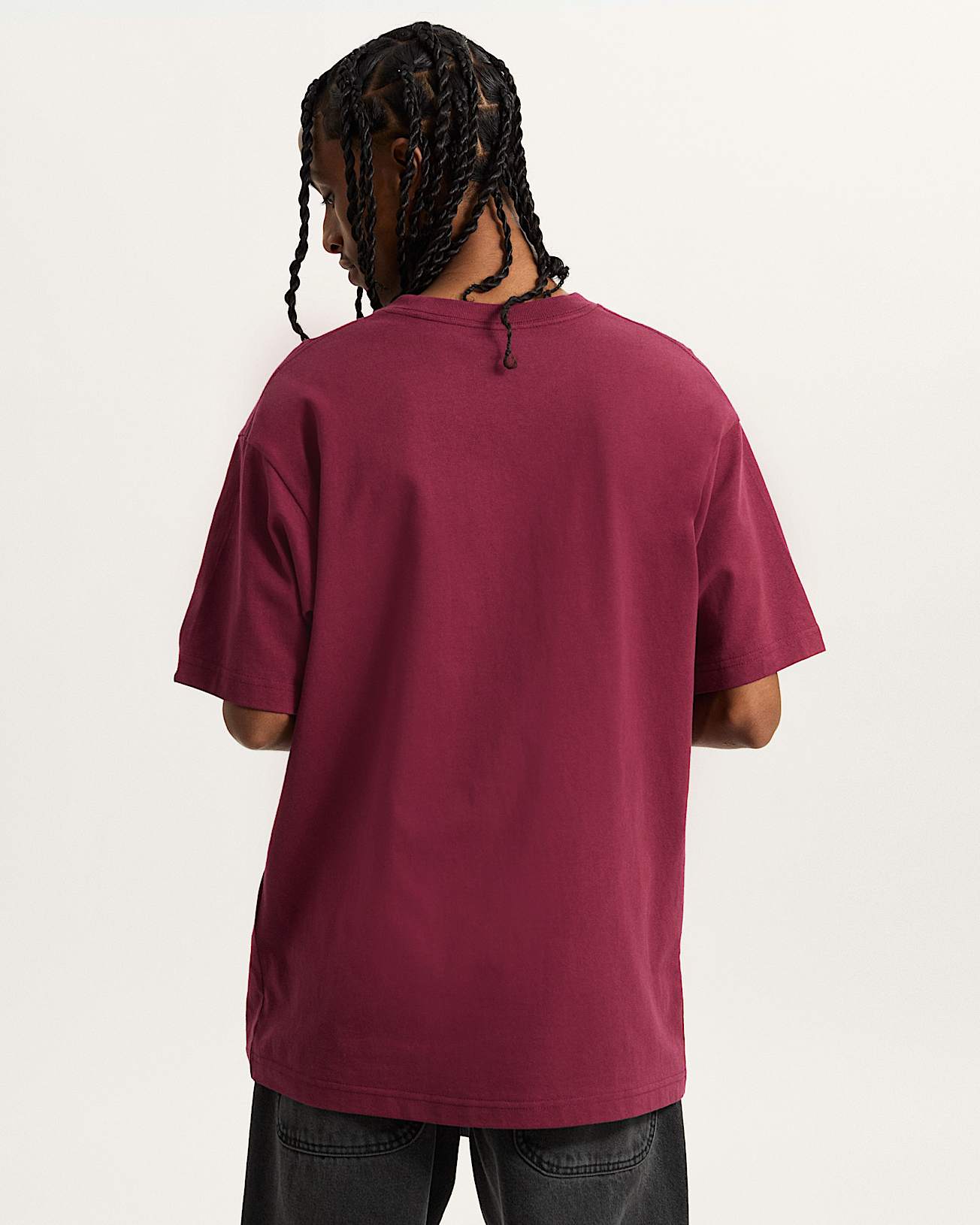 Left Chest II Logo T-Shirt in Burgundy| Vans UK